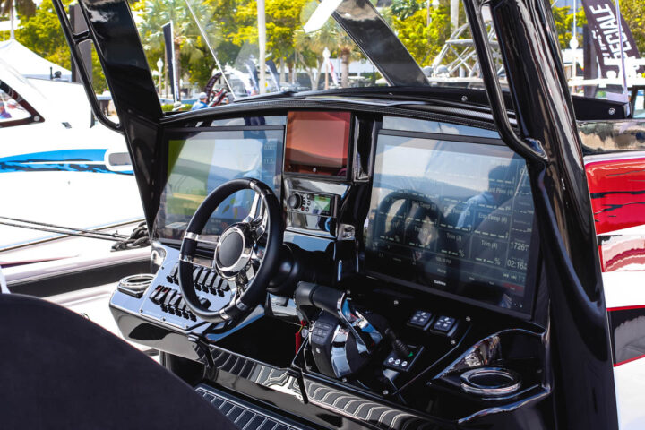 The Sunsation 40 CCX… An Extreme Evolution – Luxury Center Consoles