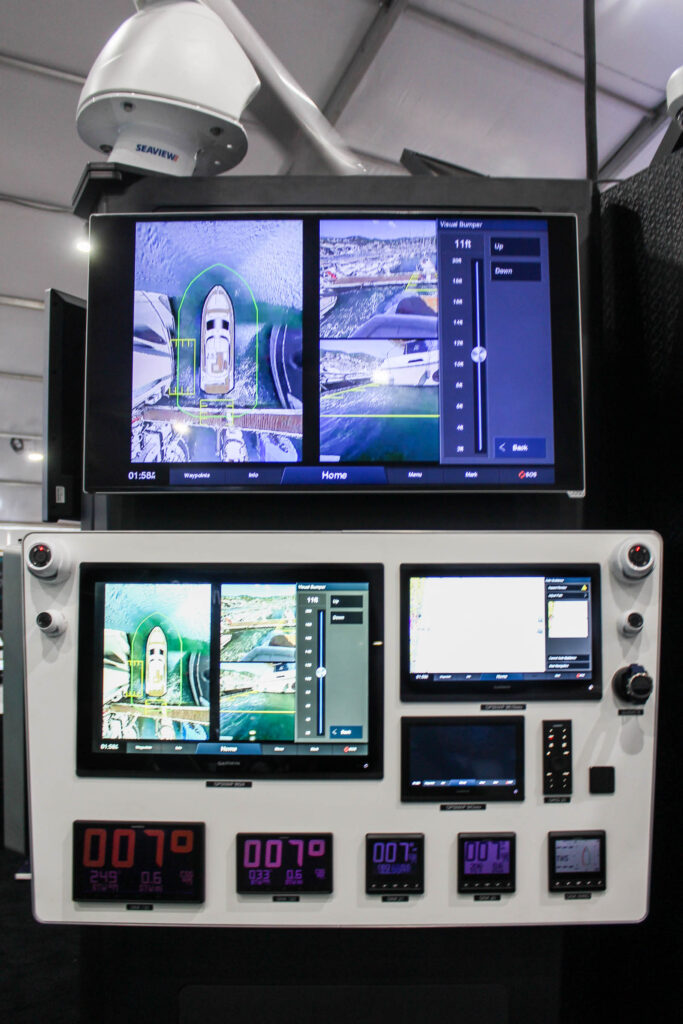 Los motores Volvo Penta y el Garmin Surround View adornan el SŌLACE ...