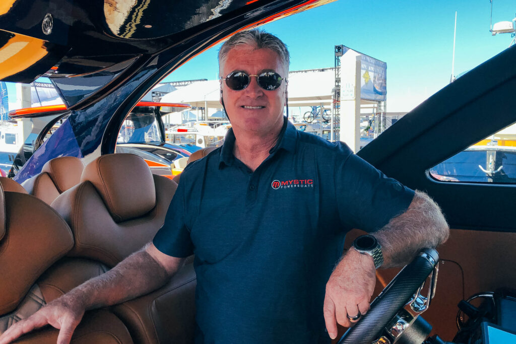 The Essence of Perfection: Mystic M5200 CC Mesmerizes the Masses at the ...