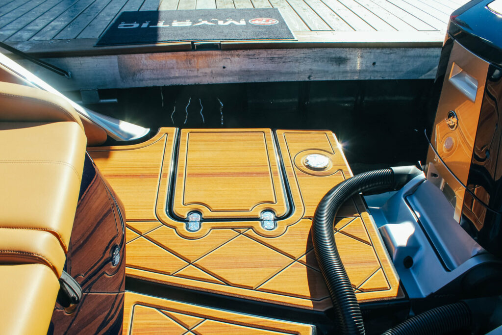 The Essence of Perfection: Mystic M5200 CC Mesmerizes the Masses at the ...